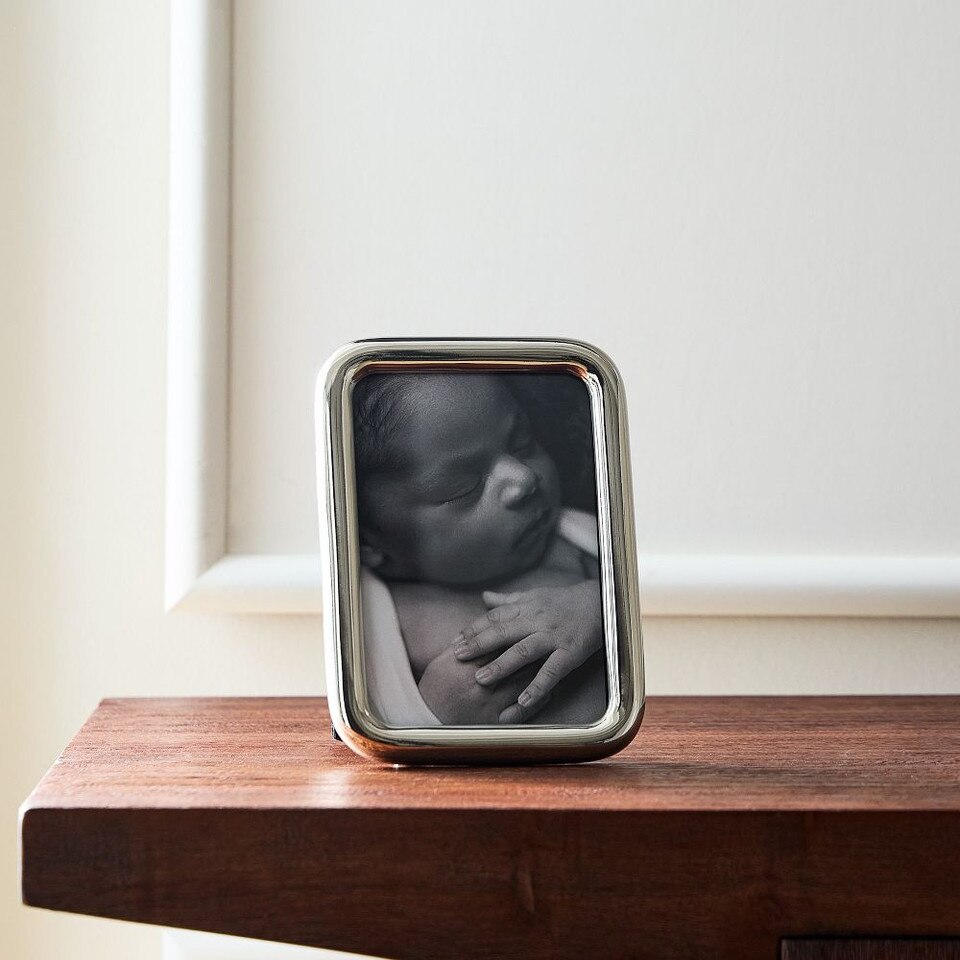 Modern Rounded Metal Frames - Stylish Display Decor | West Elm UK